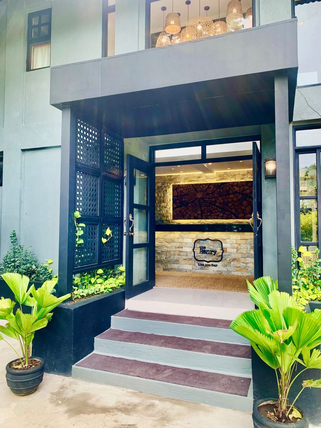 THE HENRY RESORT TARAMINDU LAIYA:| Philippines