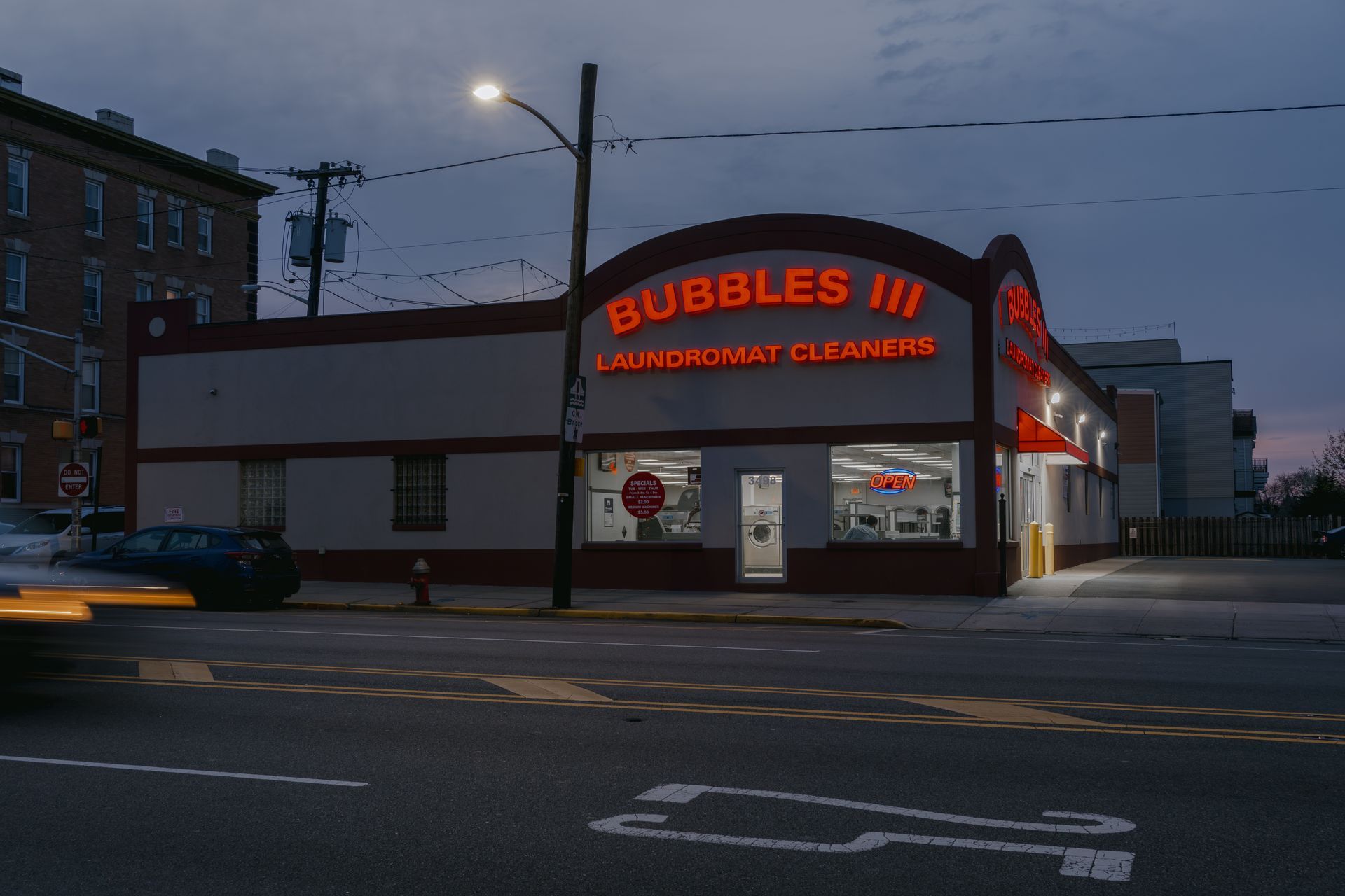 Premium Wash & Fold Services | Bubbles Laundromats