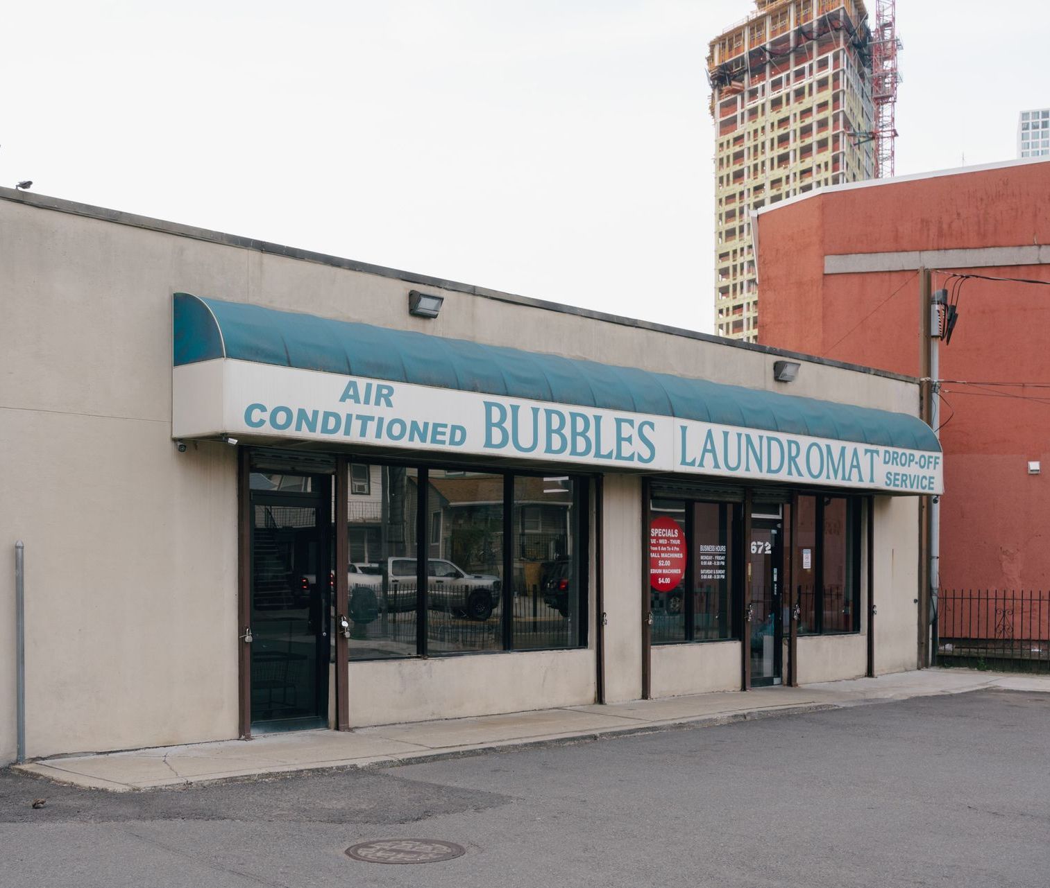 Premium Wash & Fold Services | Bubbles Laundromats