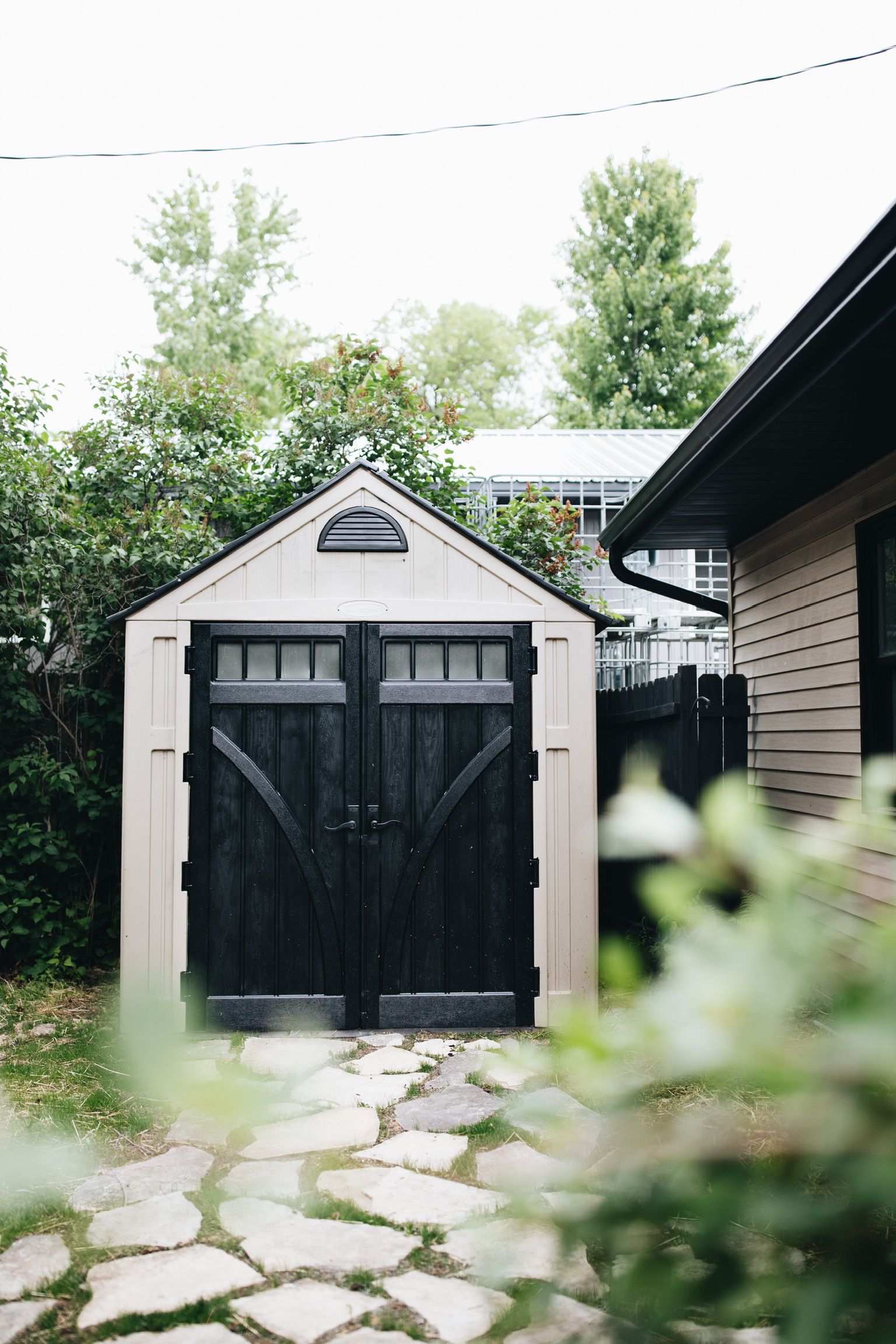 DIY BLACK WINDOWS+GARAGE DOOR