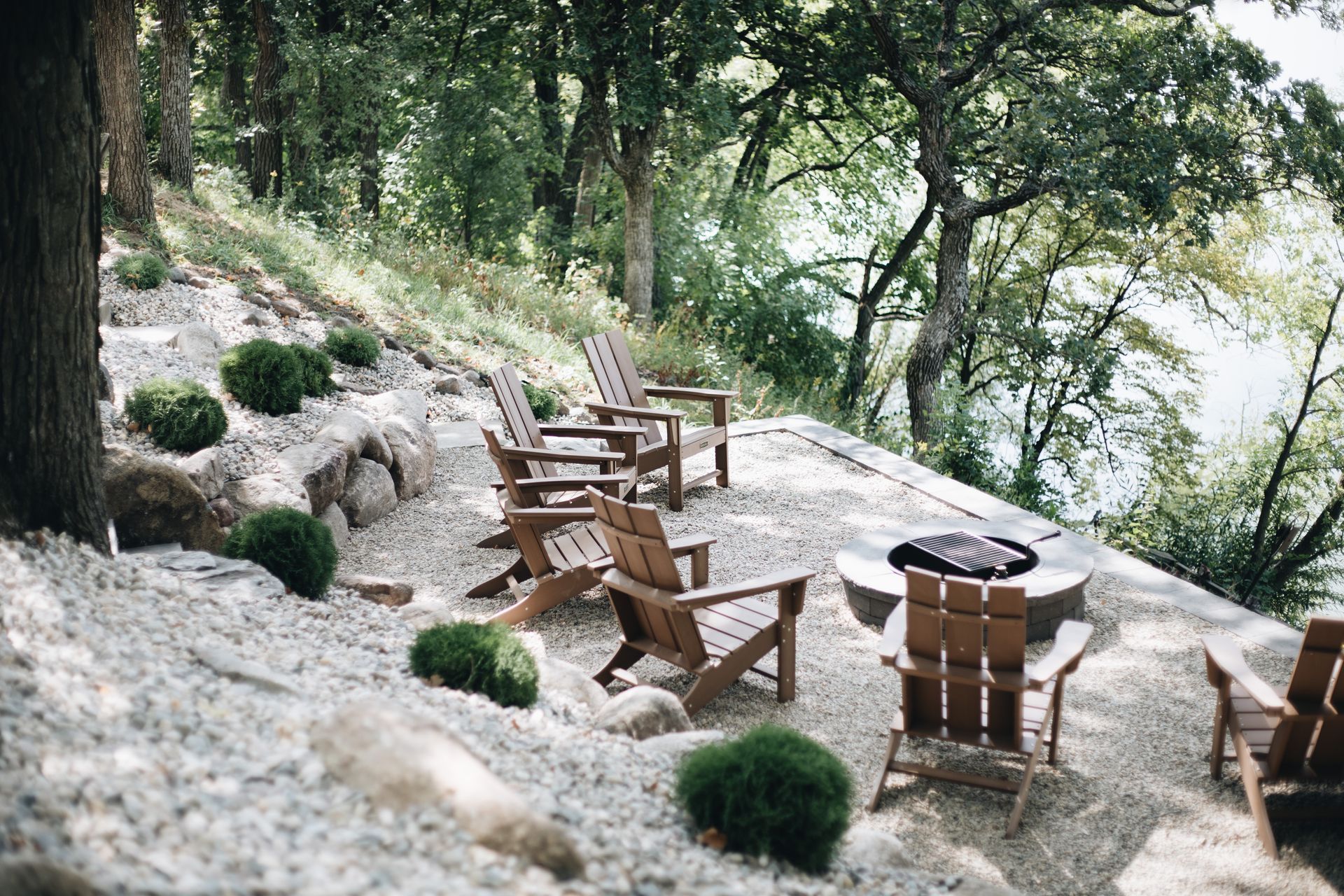 RETAINING WALL & FIRE PIT