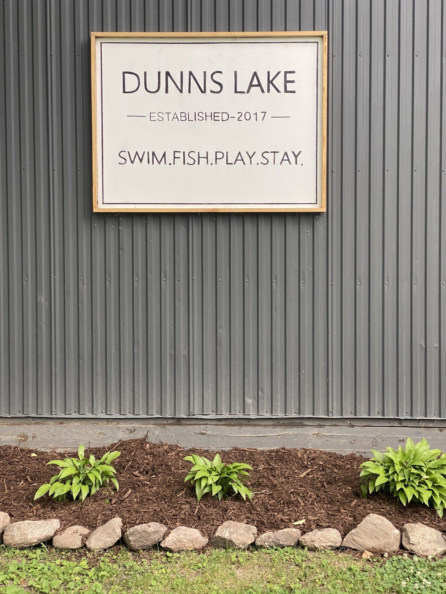 DIY HAND LETTERED SIGN