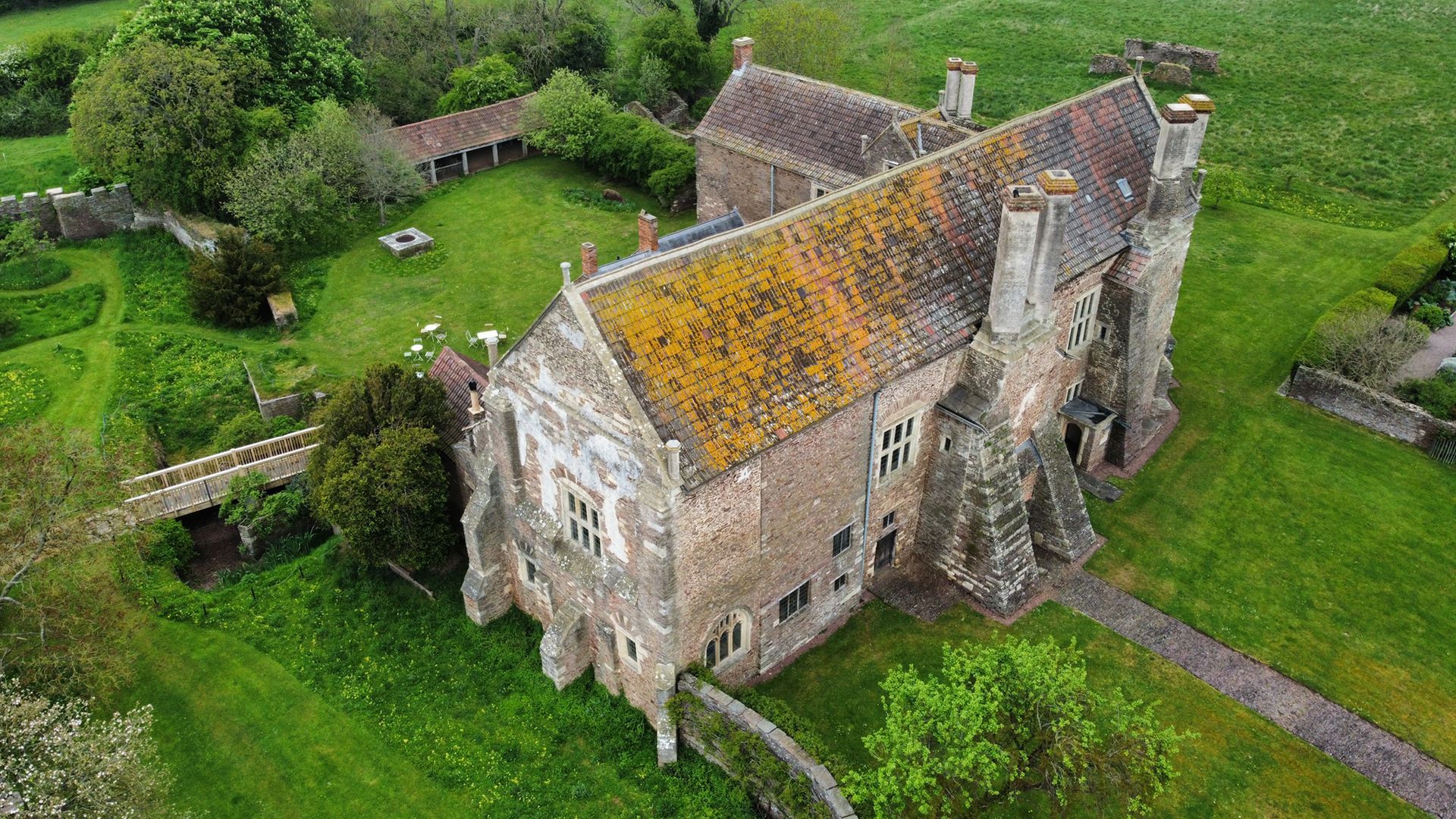 Acton Court | grounds and garden gallery