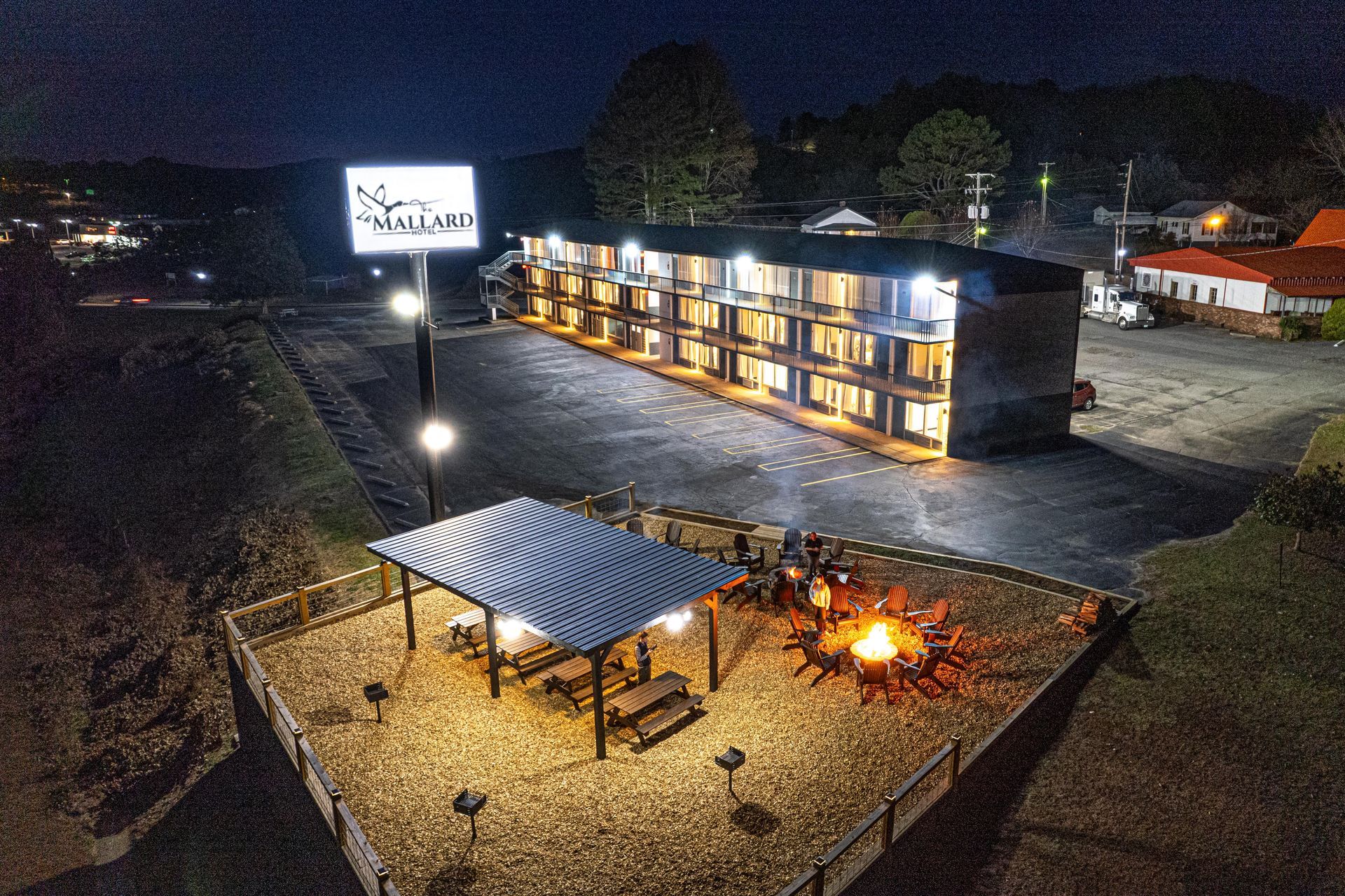 Explore Our Gallery - The Mallard Hotel Blue Ridge, GA