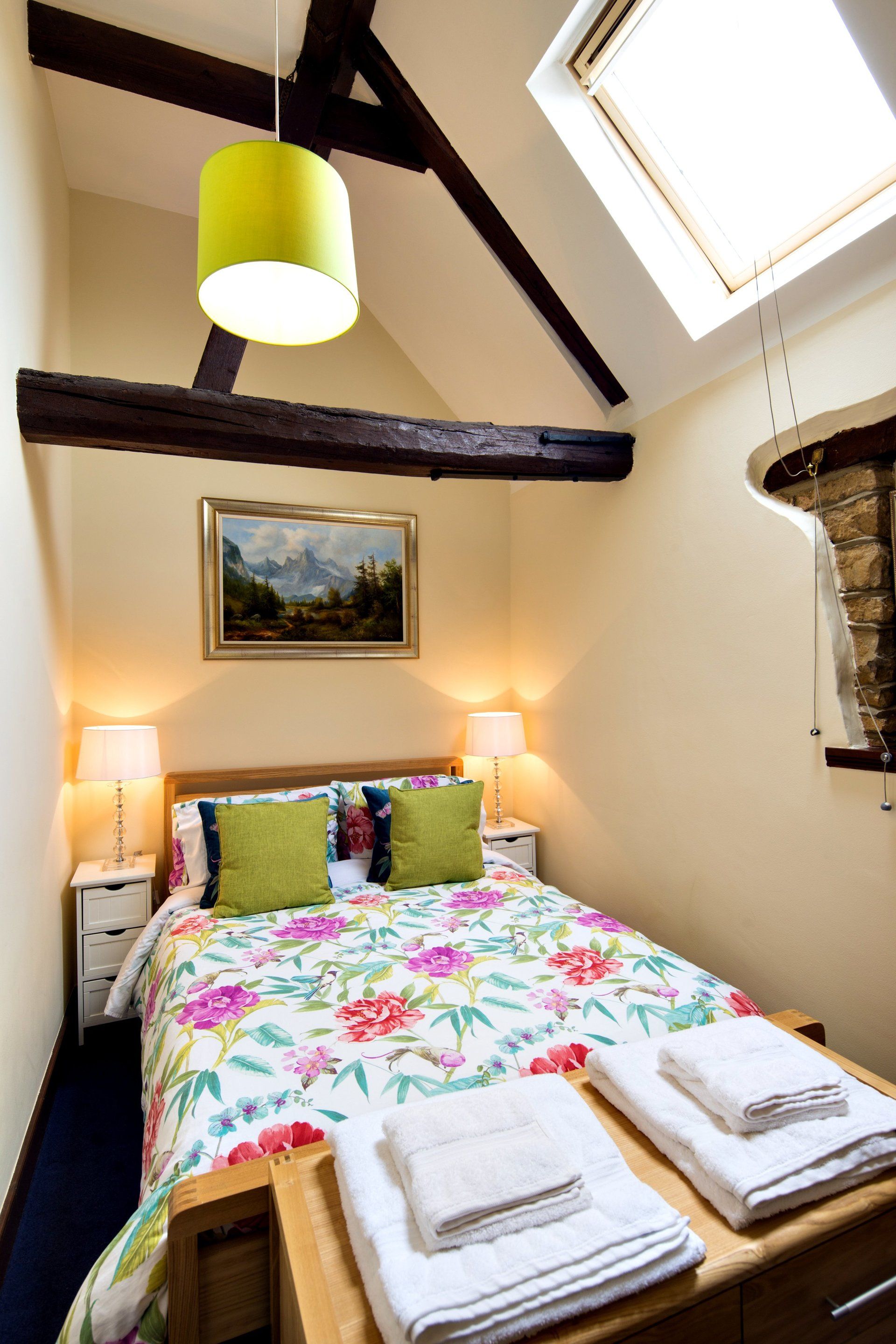 Countryside Accommodation | River Nene Cottages | Yew Tree Cottage