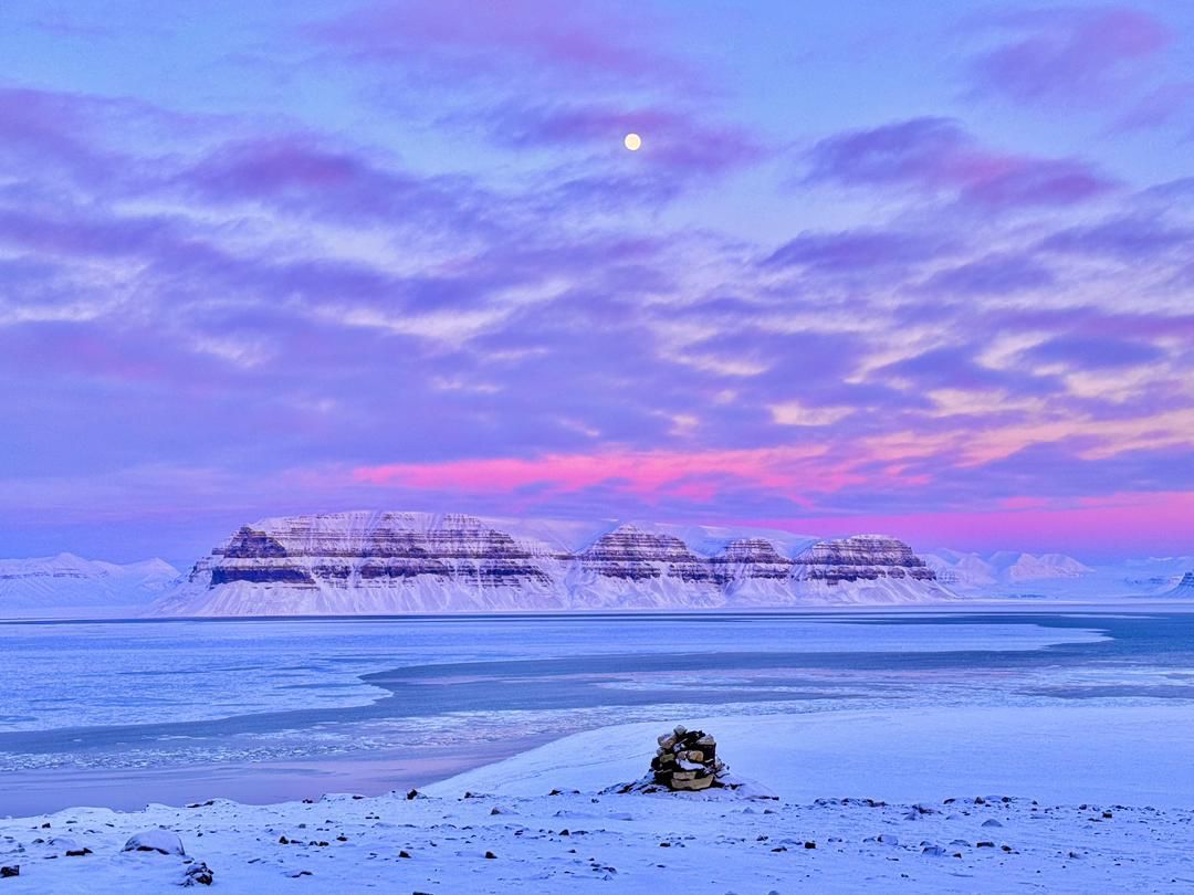 Seven Reasons to Visit Svalbard in October