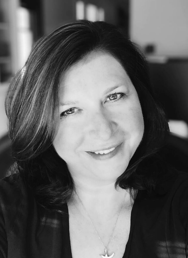 Kelly Oakes's Instagram, Twitter & Facebook on IDCrawl