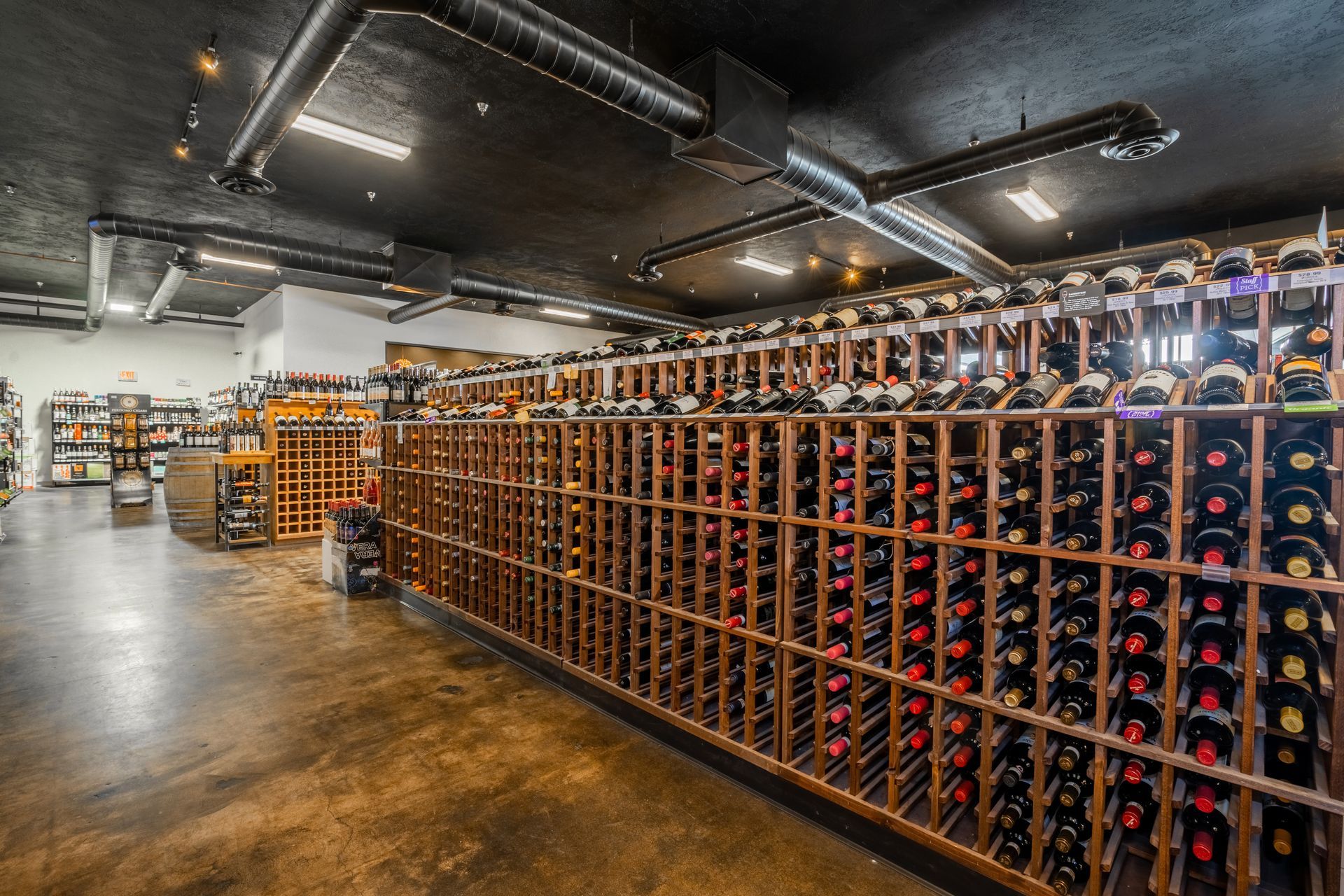 Shop Value and Fine Wine at Park Plaza Liquor. We Deliver & Ship in AZ