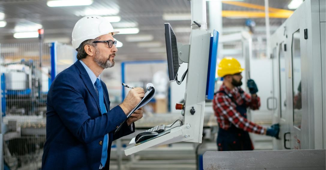 Gerenciamento de produção: o que é e como fazer - aloee