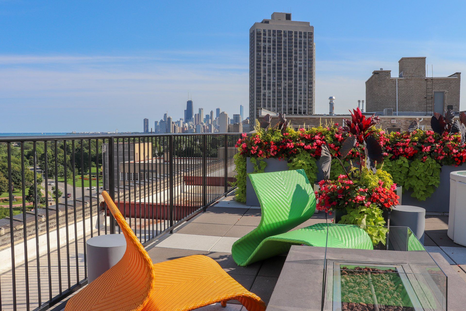 Virtual Tours | Reside on Surf | Lakeview Chicago Apts