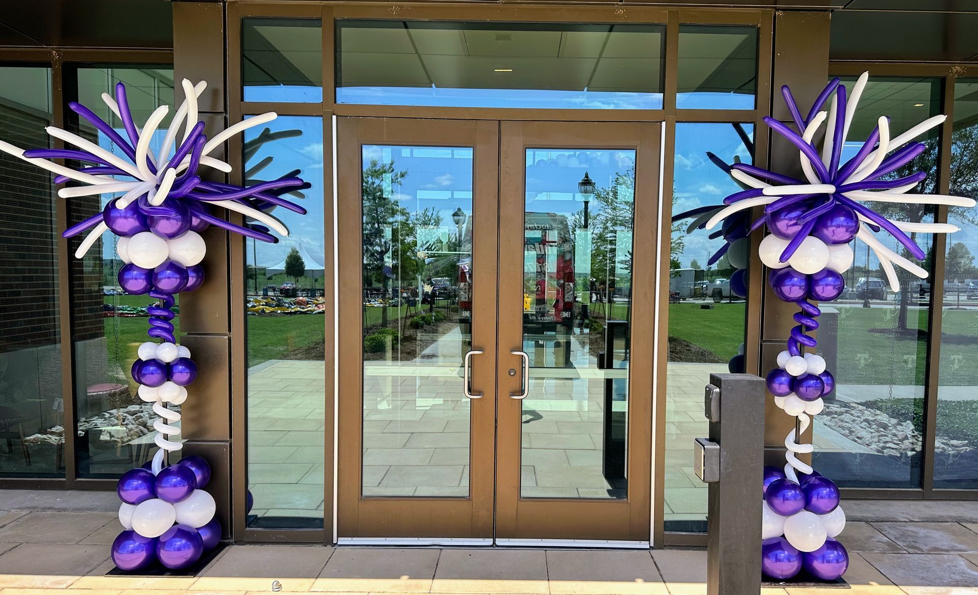 Elevate Your Event with Vibrant Balloon Columns | Today's Balloons