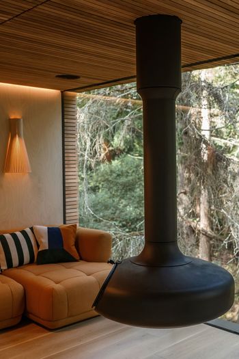 Looking Glass Lodge – Unique treehouse in East Sussex