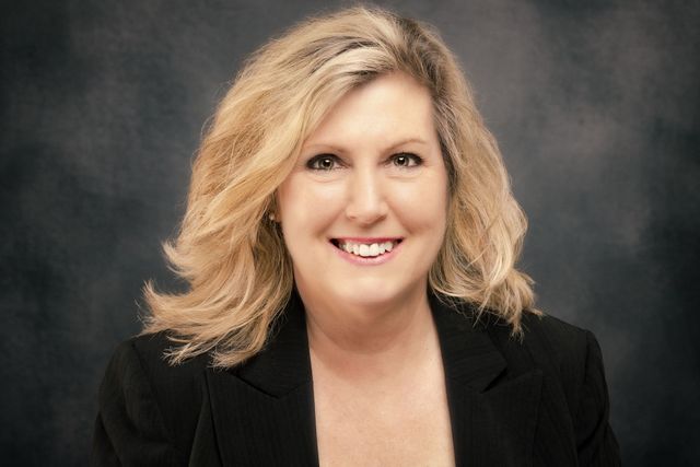 Lisa Sawyer's Instagram, Twitter & Facebook on IDCrawl