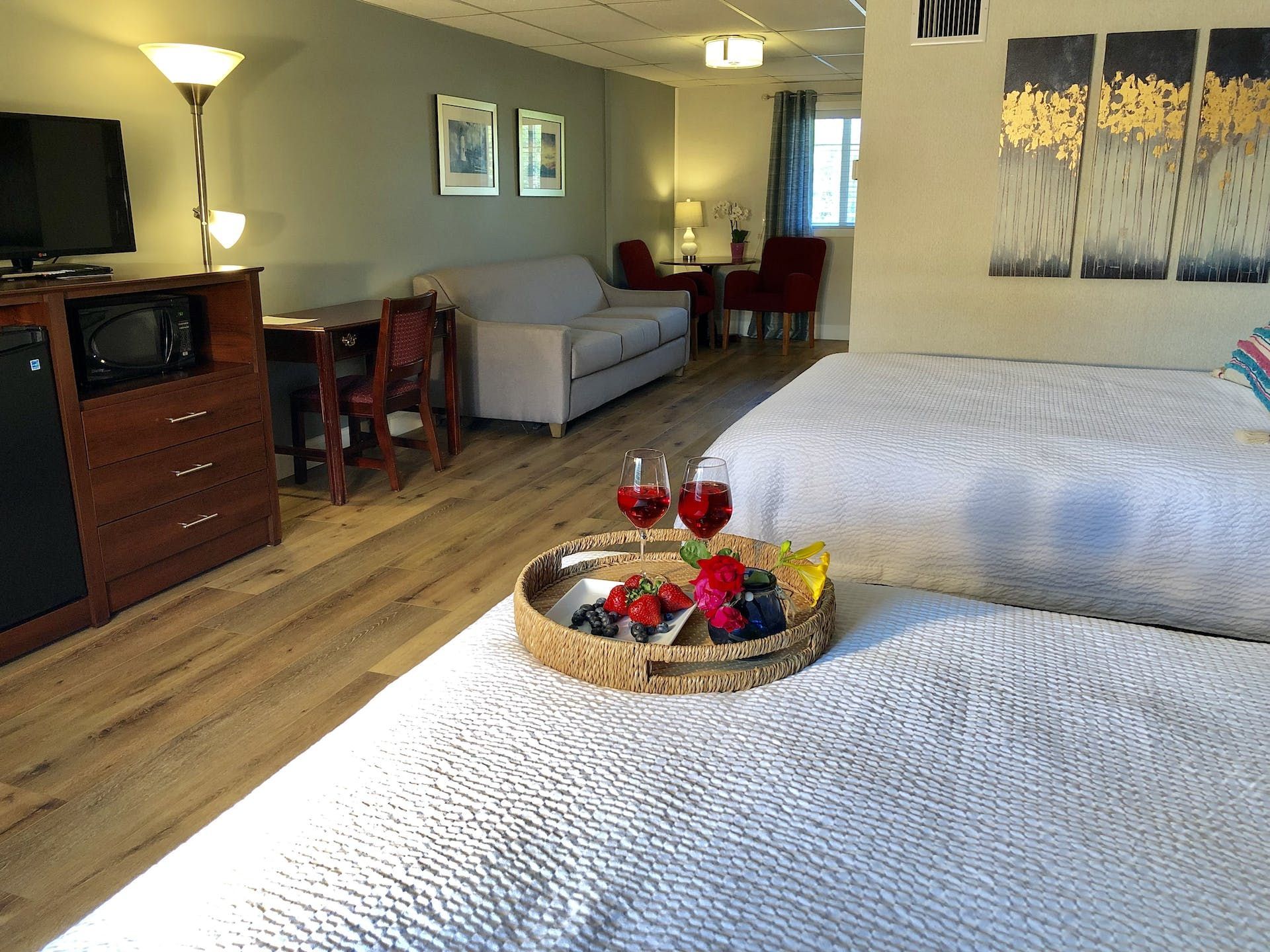 Rooms | The Hyannis Inn | Hyannis, MA