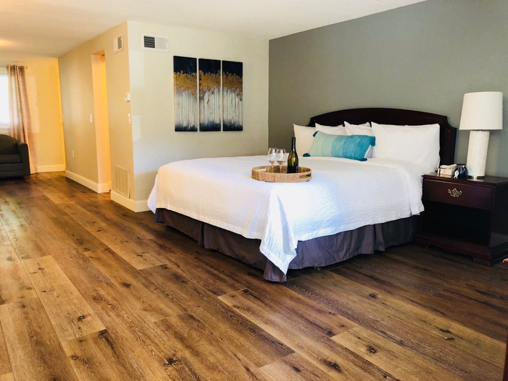 Rooms | The Hyannis Inn | Hyannis, MA