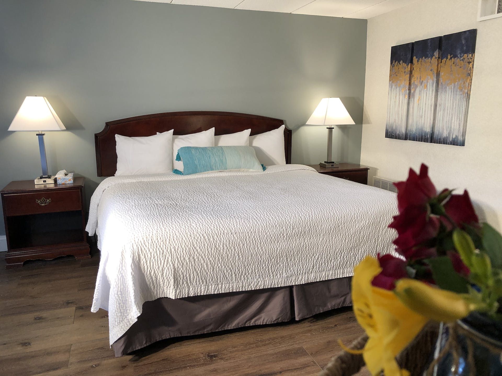 Rooms | The Hyannis Inn | Hyannis, MA