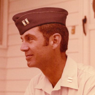 Robert Dewhurst's Instagram, Twitter & Facebook on IDCrawl