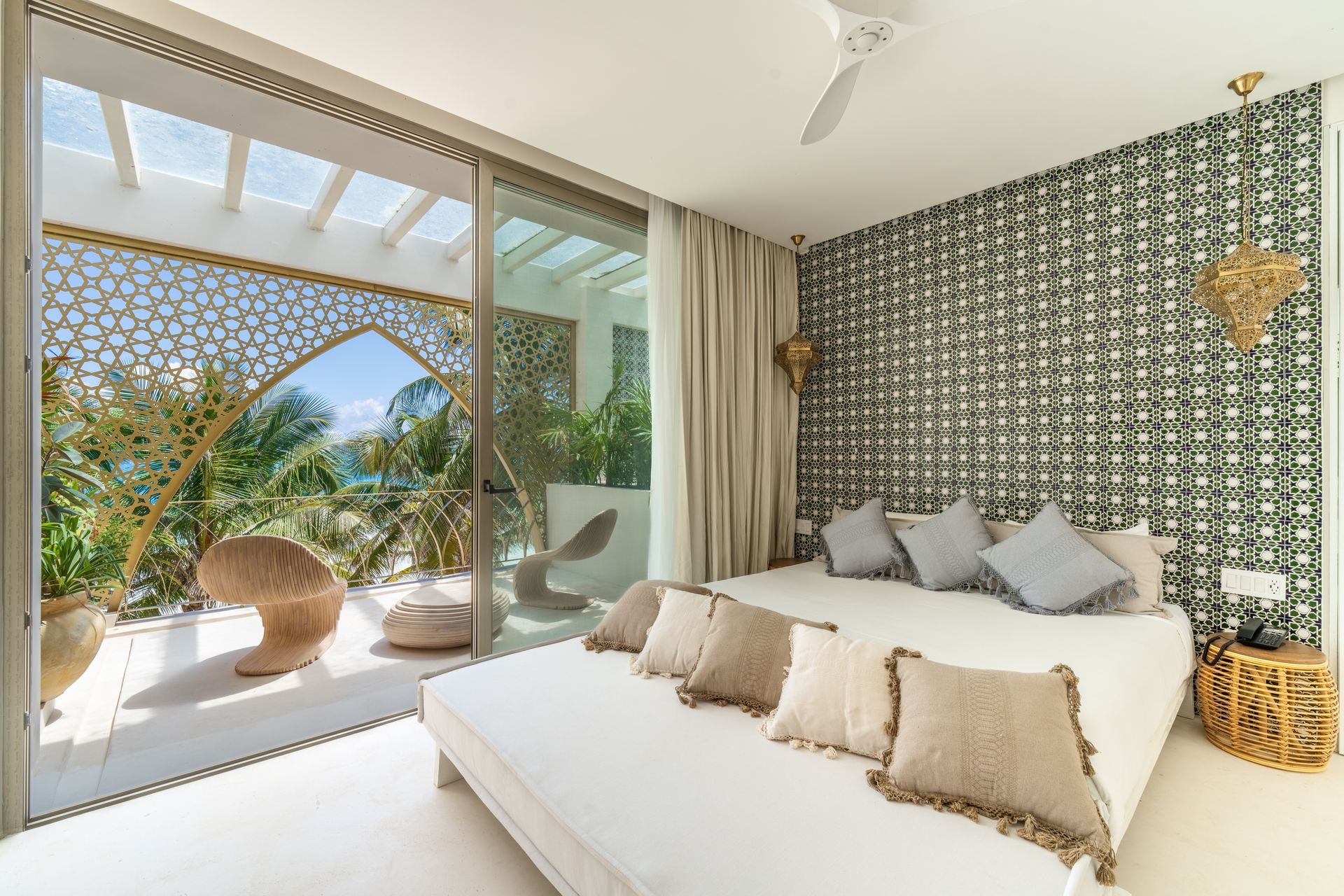 "Refugio de Lujo Marroquí en la Playa | Sana Tulum"