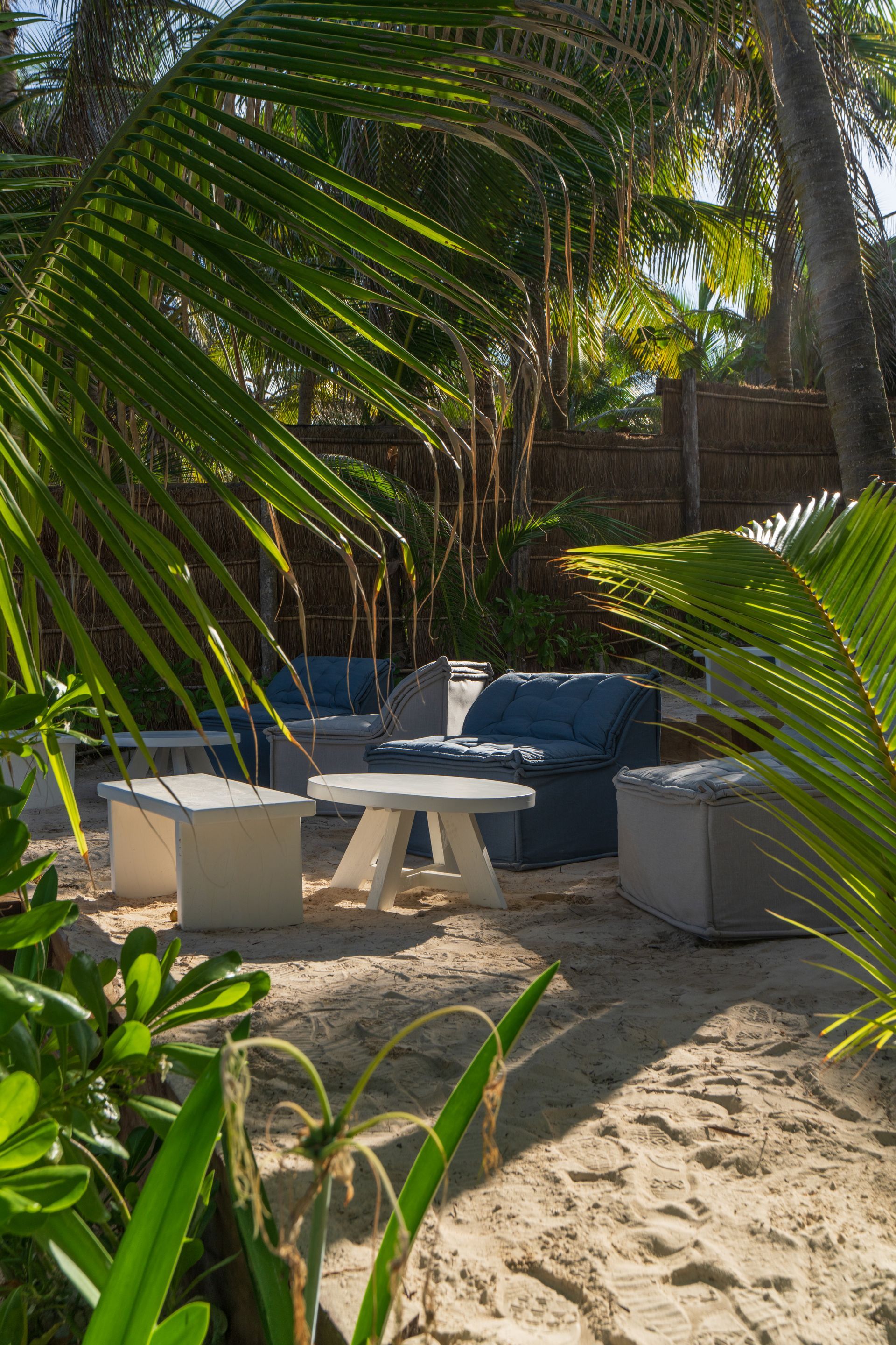 "Refugio de Lujo Marroquí en la Playa | Sana Tulum"