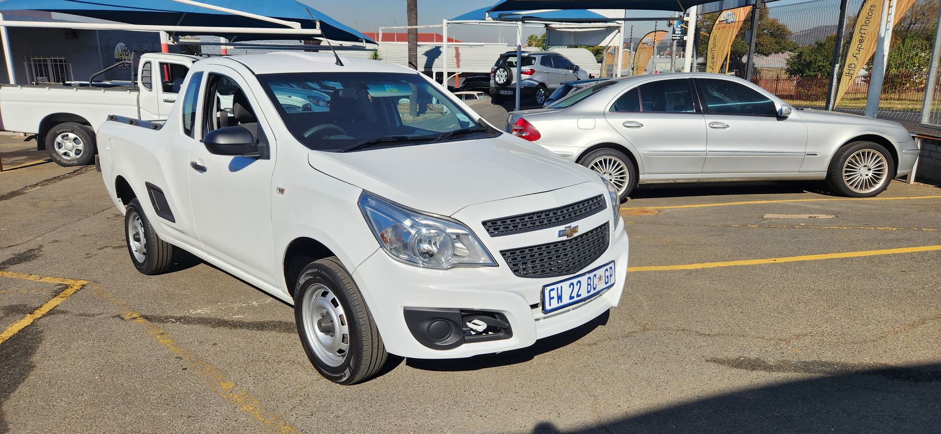 JHB Super Motors | Showroom