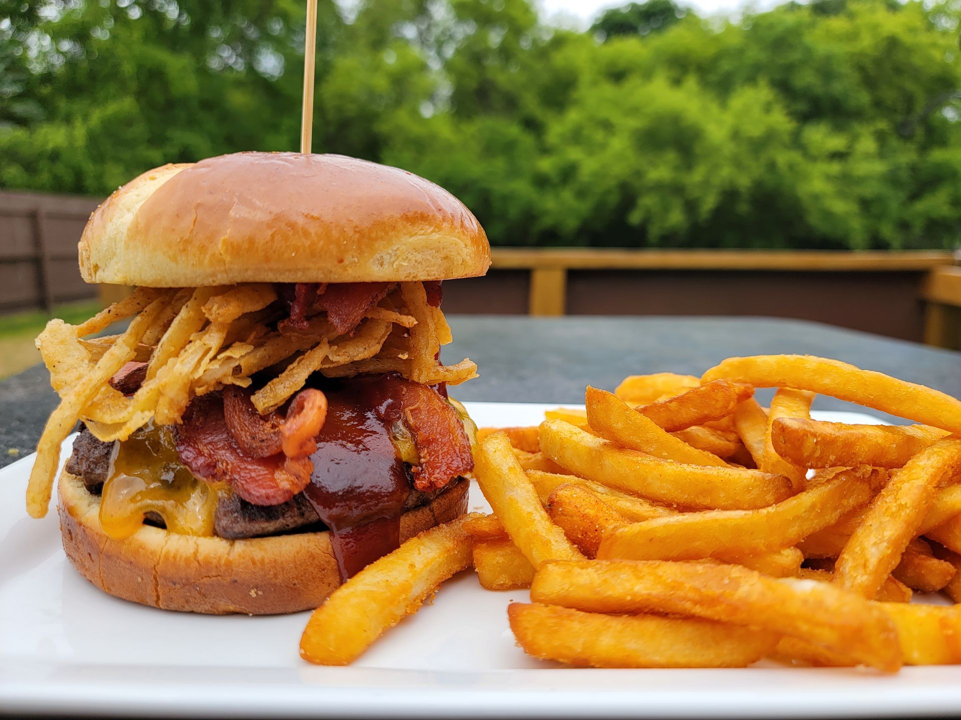 Uncle Larry's Rustic Inn Restaurant & Bar | Hartford WI