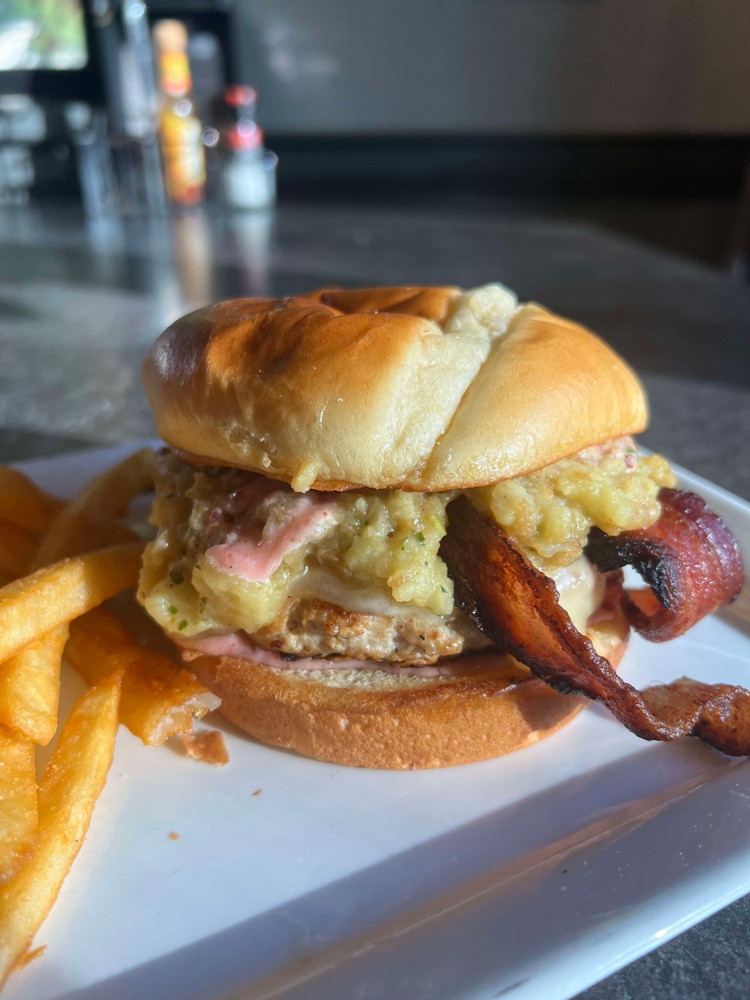 Uncle Larry's Rustic Inn Restaurant & Bar | Hartford WI