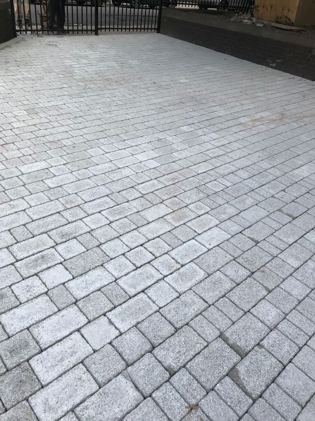 Asphalt And Paver Driveway Designs What Are The Best Driveway Pavers