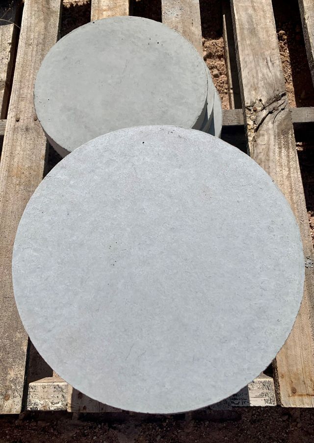16 Round Concrete Stepping Stones Aggregate Pavers? : R/Roseville