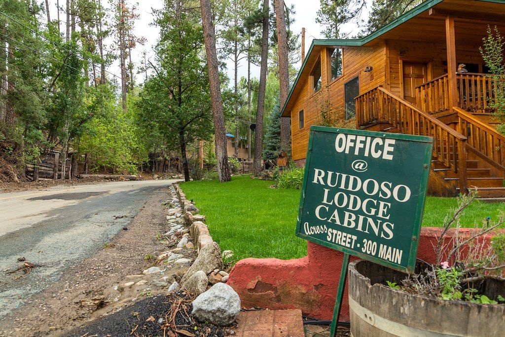 About Us | Ruidoso Lodge Cabins