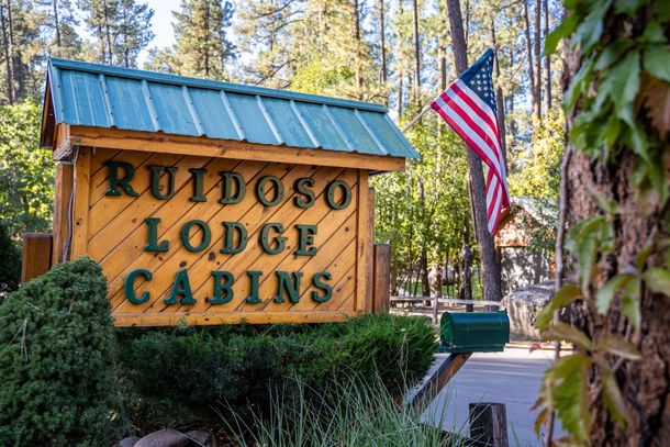 About Us | Ruidoso Lodge Cabins