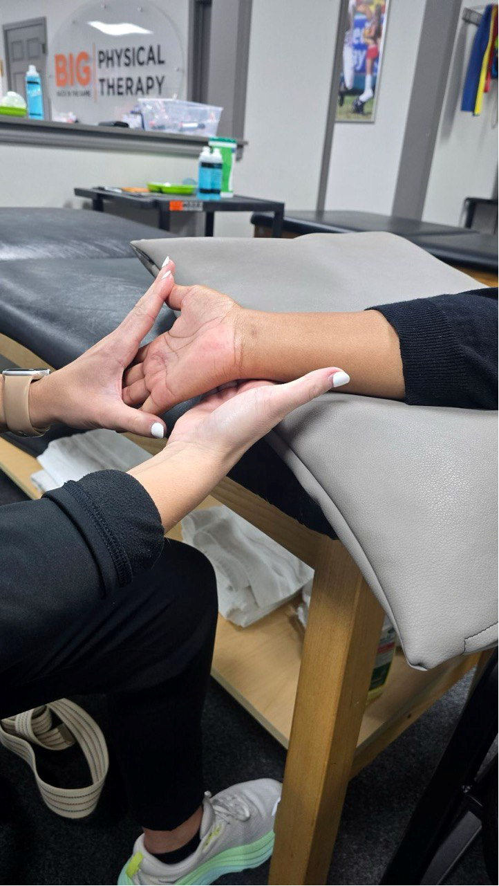 Common Types of Hand Injuries that Occur at Work | Back in the Game