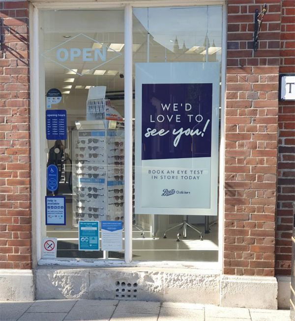 Double-Sided Window Displays 43-55 | Display Components | UK