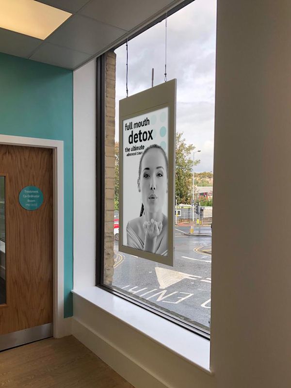 Double-Sided Window Displays 43-55 | Display Components | UK