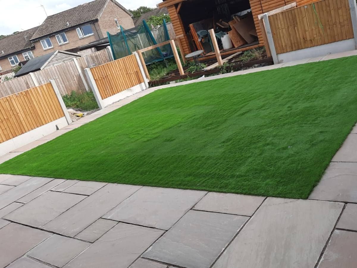 Artificial Grass Installers Leeds - Paving Leeds Artificial Grass Installers Leeds - Paving Leeds