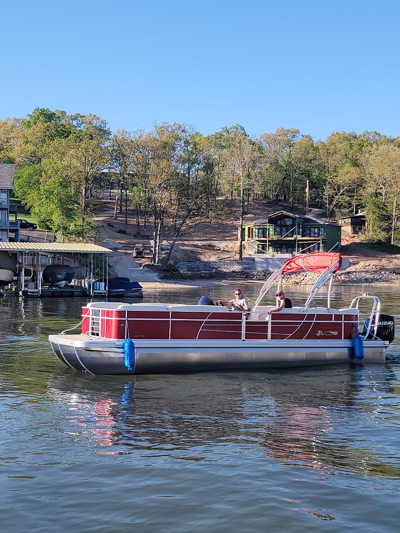 Dirty Duck Boat Rentals : Lake of the Ozarks