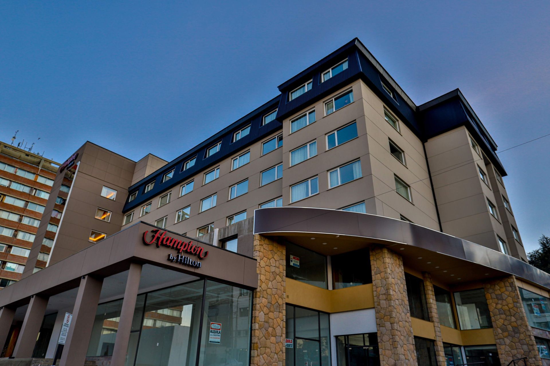 Park & Stay | Hampton Bariloche