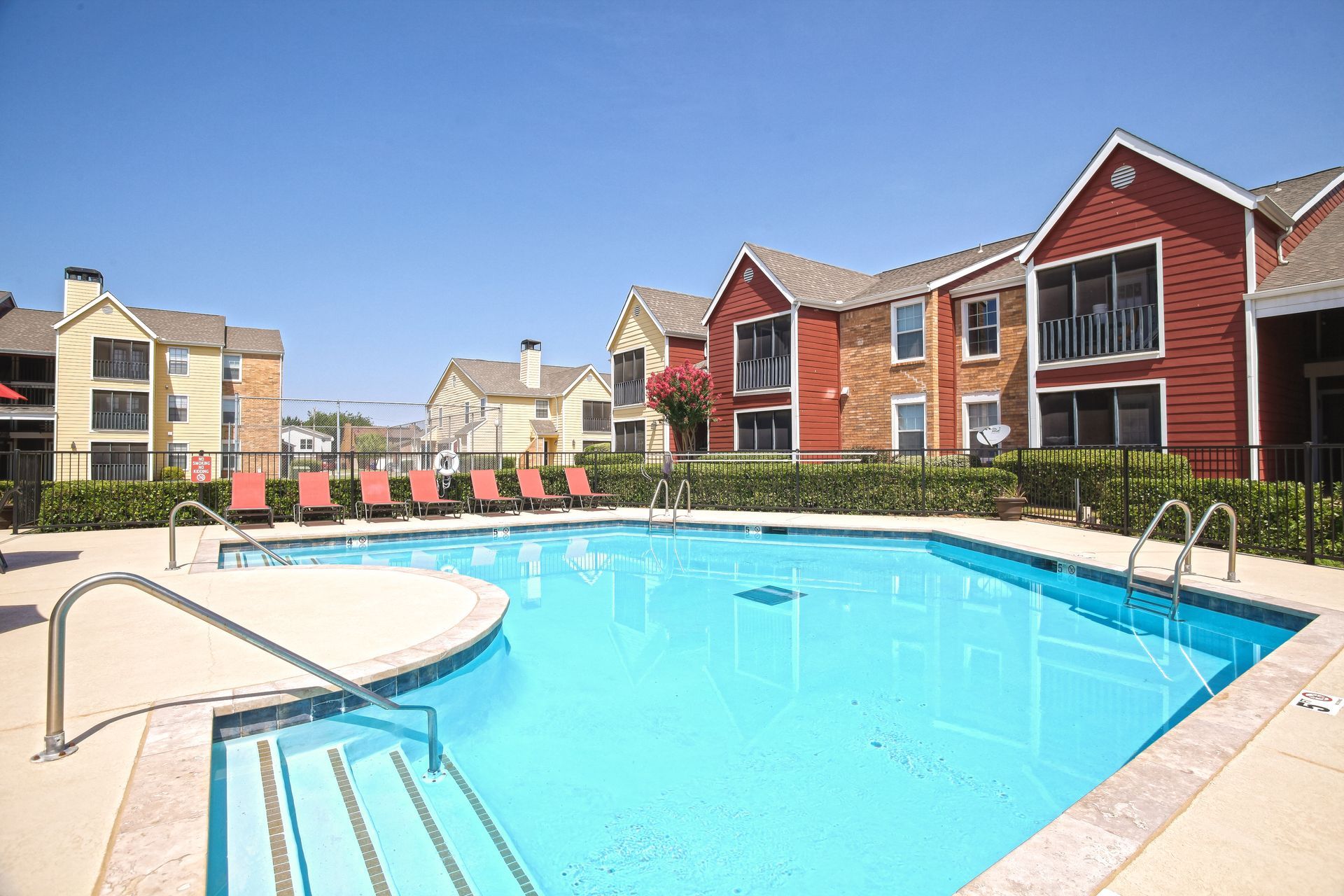 Elevated Amenities at Post Oak Apartments