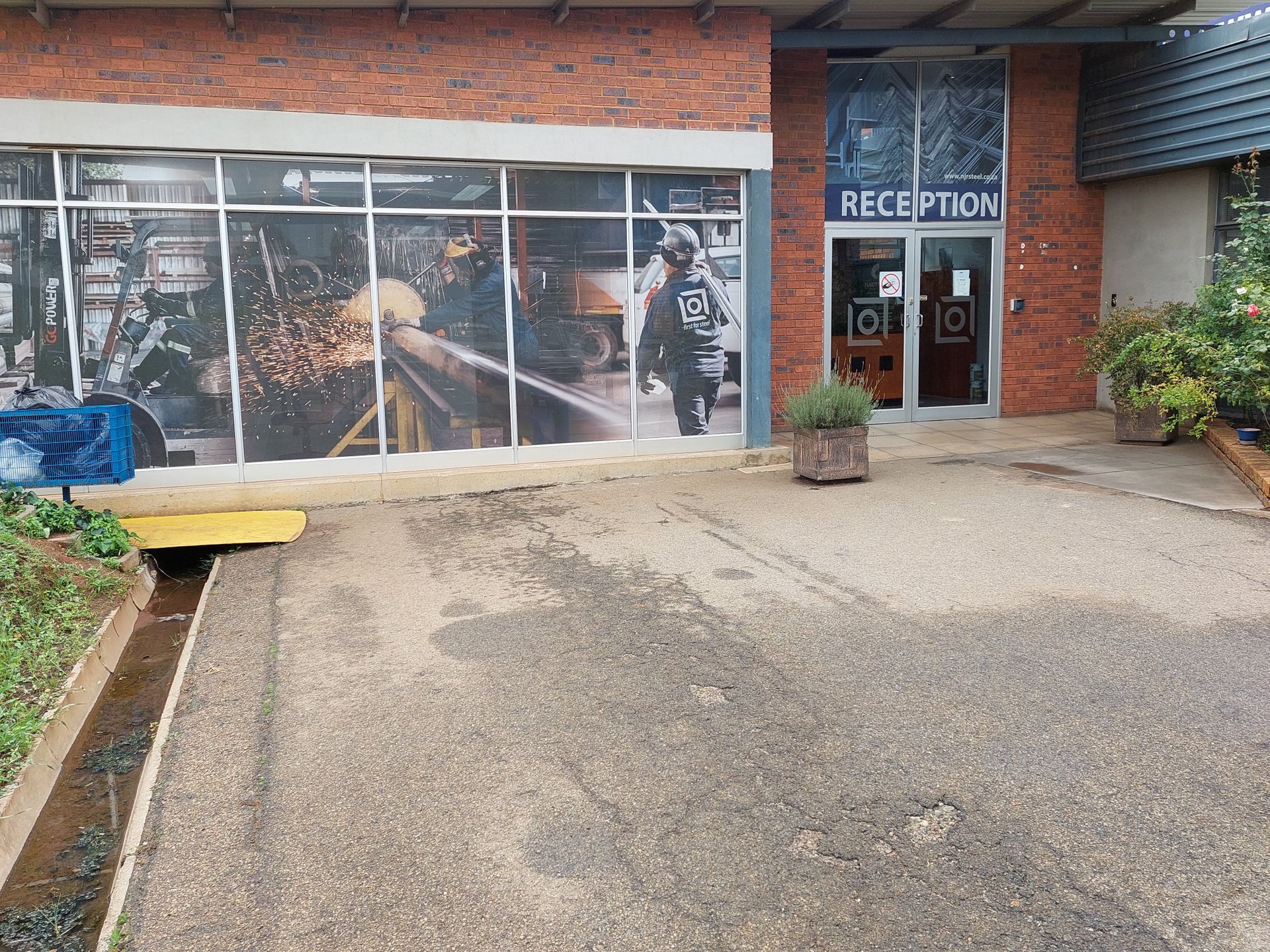 Contact Us | NJR Steel Fencing