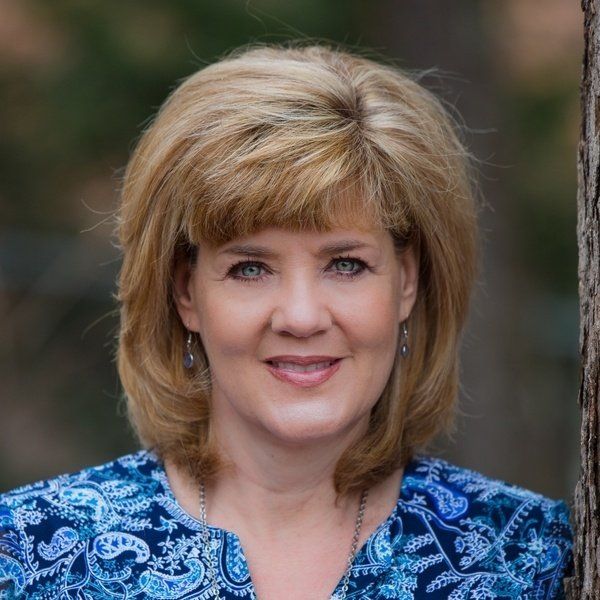 Lisa Shanklin's Instagram, Twitter & Facebook on IDCrawl