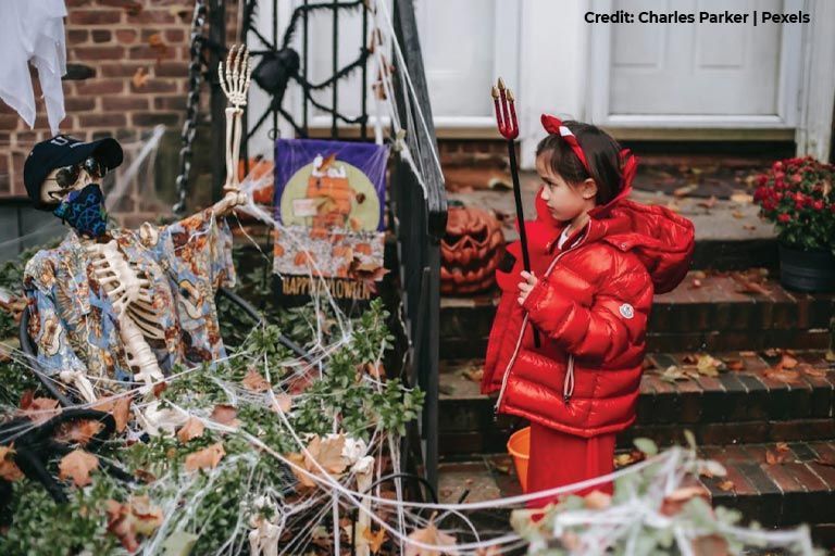 Halloween Haven: Spooktacular Landscape Décor Ideas and Tips for Budgeting