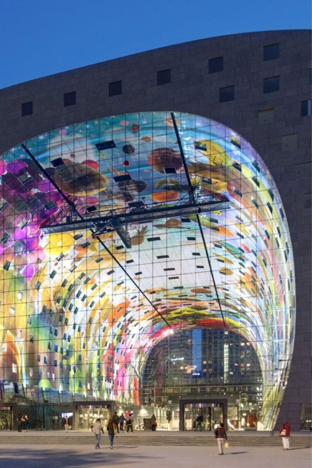 Guiding Careers, Businesses and Talents in Creative Industries