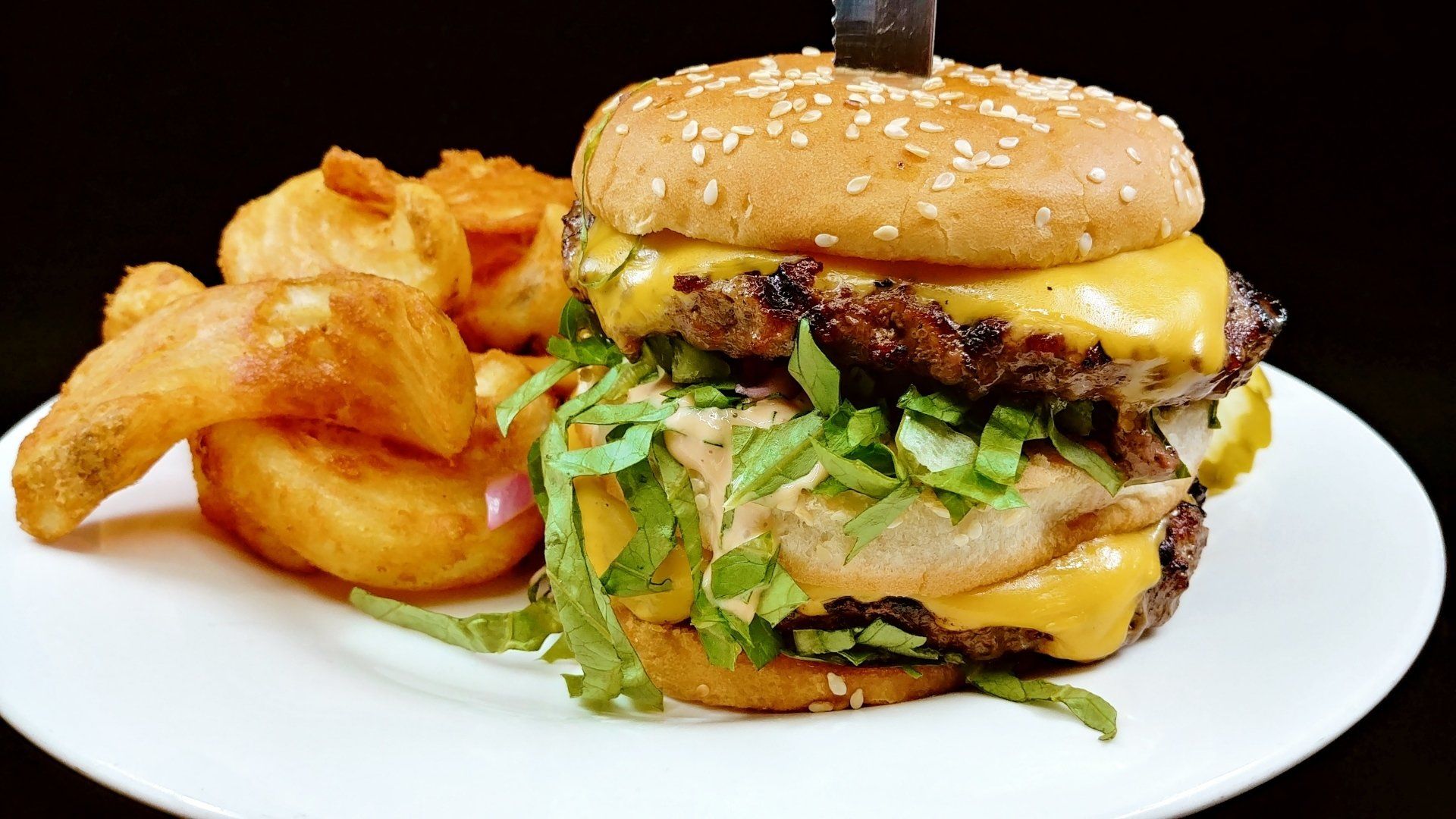 Bildas Friess Lake Pub | Holy Hill Area Friess Lake Restaurant