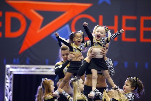 Photos - United Cheer