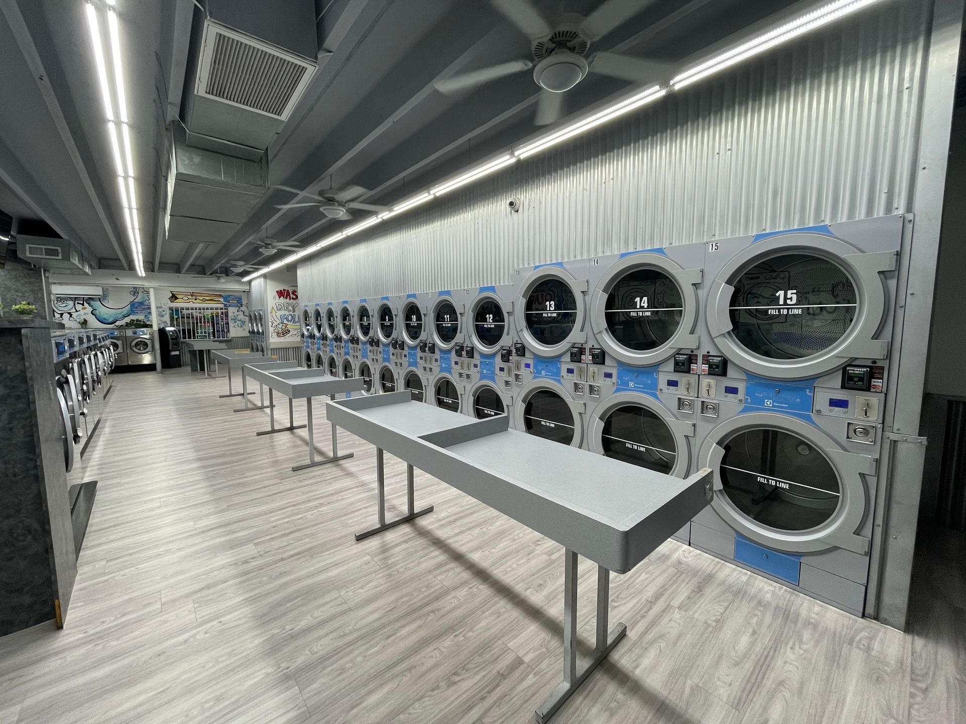 Quick Laundry: #1 Laundromat in Phoenix | Wash & Fold