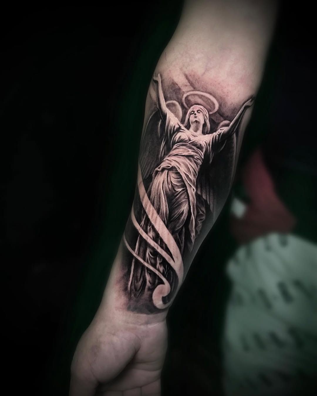 Exploring Realism Statue Tattoos: A Masterpiece for Your Skin