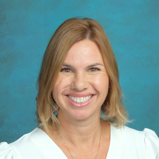 Courtney Dahl's Instagram, Twitter & Facebook on IDCrawl