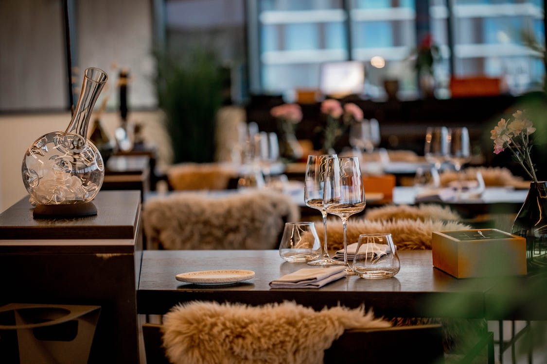 How to Plan an Anniversary Party - Memorial Event Center