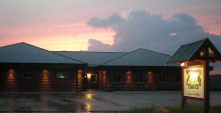 Pet Resort - Kenosha, WI - Woofman's Lodge
