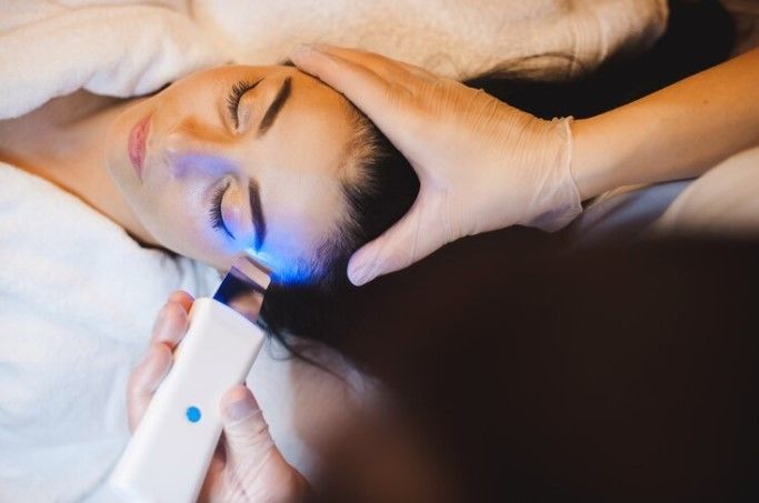Light Up Your Skin: The Benefits of IPL (Intensity Pulsed Light)