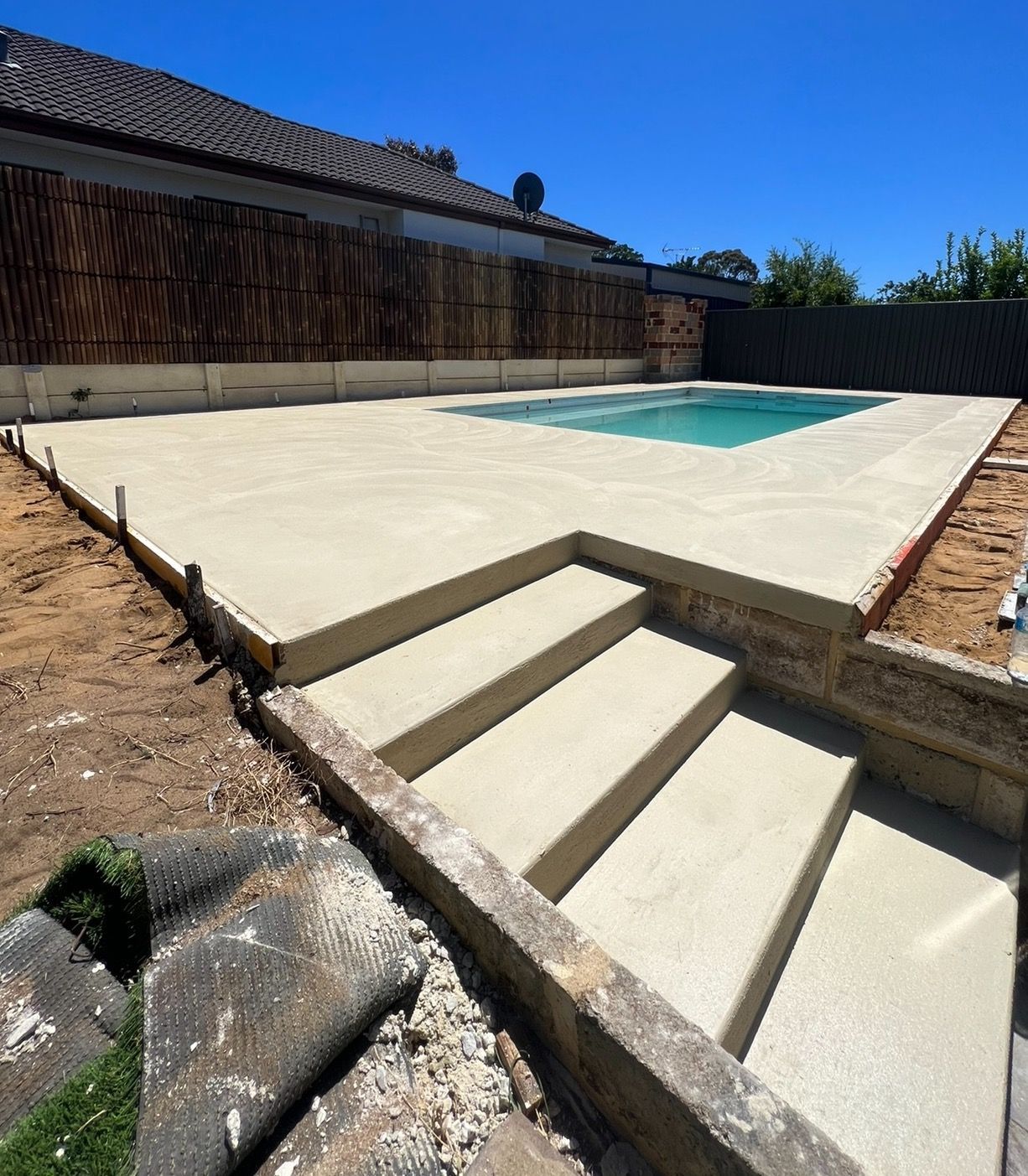 Rockingham Concrete | Exposed Aggregate | Driveways